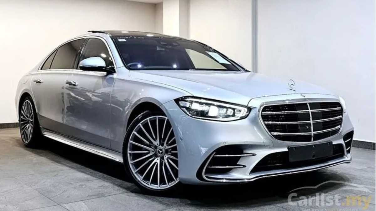 Carlist s class store